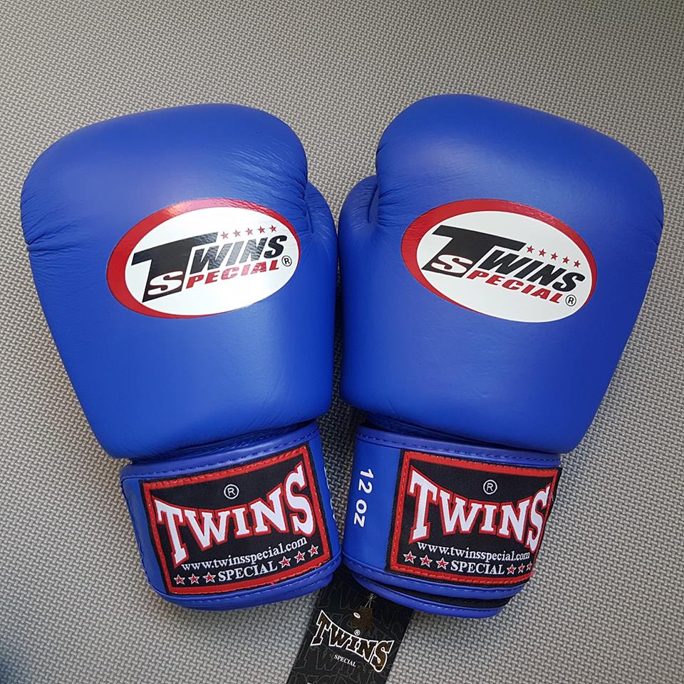 GĂNG TAY BOXING TWINS – XANH – Thành Lợi Sport